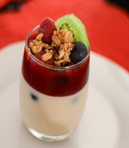 Recette : Panna cotta vanille et coulis de fruits rouges - SOY